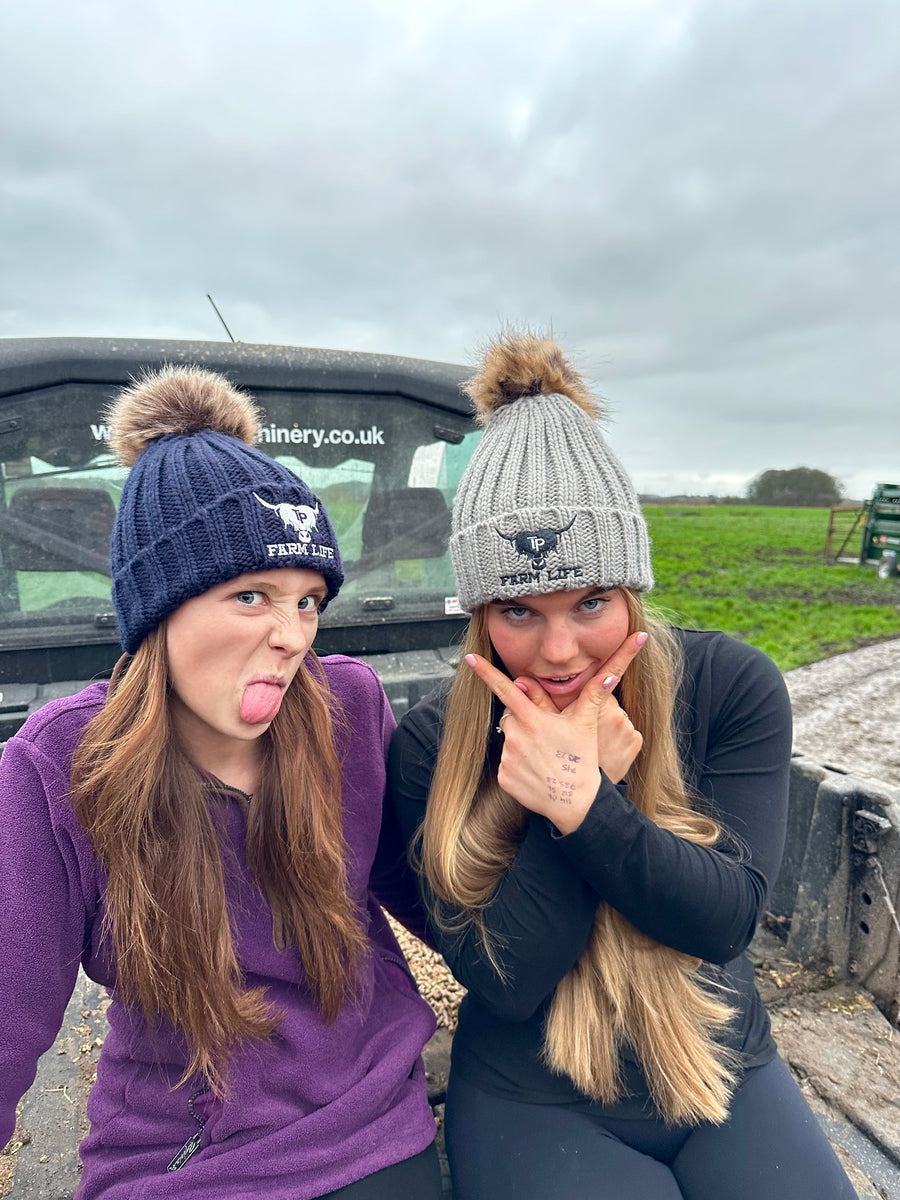 Chunky Bobble Hat - Grey – Tom Pemberton Farm Life